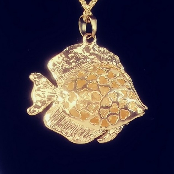 Lirrio's Closet | Jewelry | Enamel And Rhinestone Fish Pendant Nwt ...